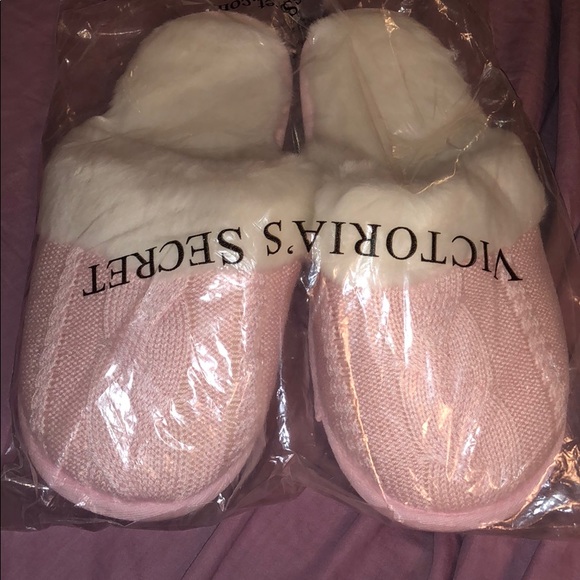 Victoria's Secret | Shoes | Victorias Secret Pink White Slippers | Poshmark